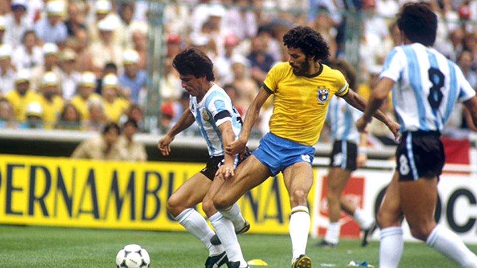 Remembering Socrates (1954-2011) - Soccer - BuildeRoid